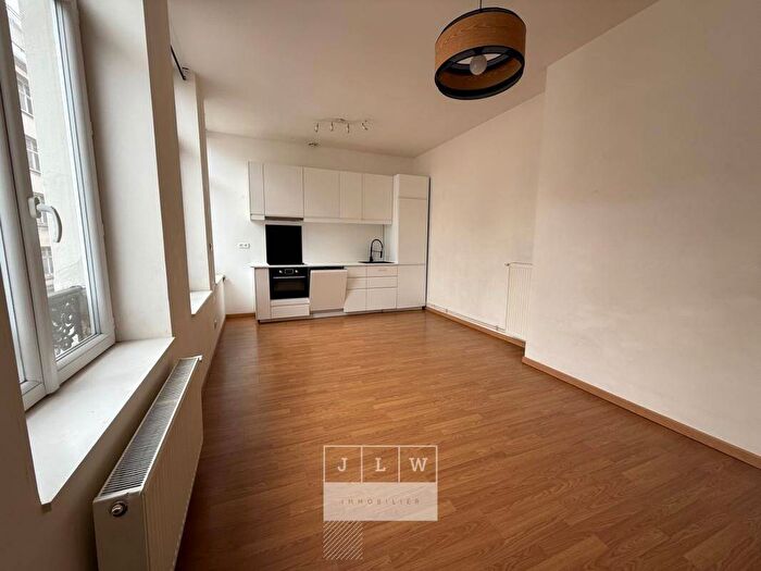 Appartement à louer - Lille Sud - 4 pièces - 3 chambres