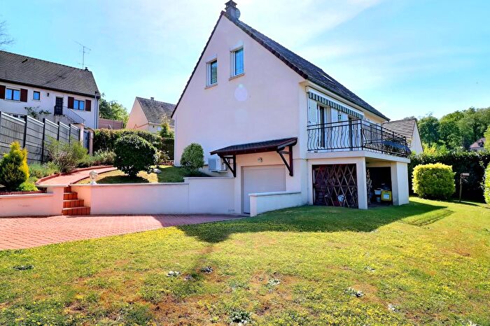 Maison à vendre - Verneuil-en-Halatte - 5 pièces - 3 chambres
