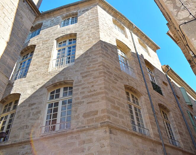 Appartement à vendre - Pézenas - 6 pièces - 4 chambres