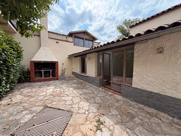Alès, Centre-ville : Maison 5 pièces à vendre