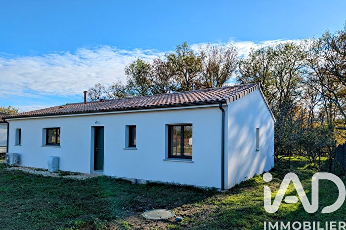 Maison à vendre - Saint-Denis-de-Pile - 5 pièces - 3 chambres