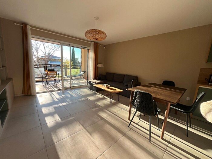 Appartement 3 pièces à Puyricard, Couteron, Aix-en-Provence, à louer