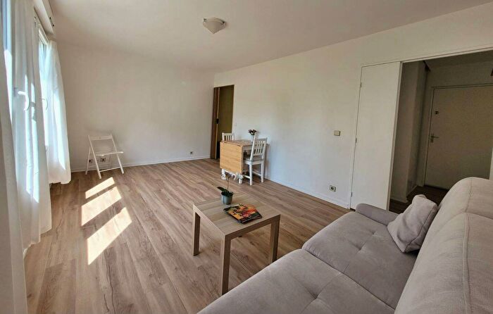 Appartement 1 pièce à Moutier, Joinville-le-Pont, à louer