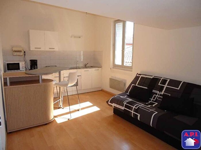 Centre Ancien, Pamiers : Appartement 1 pièce à louer