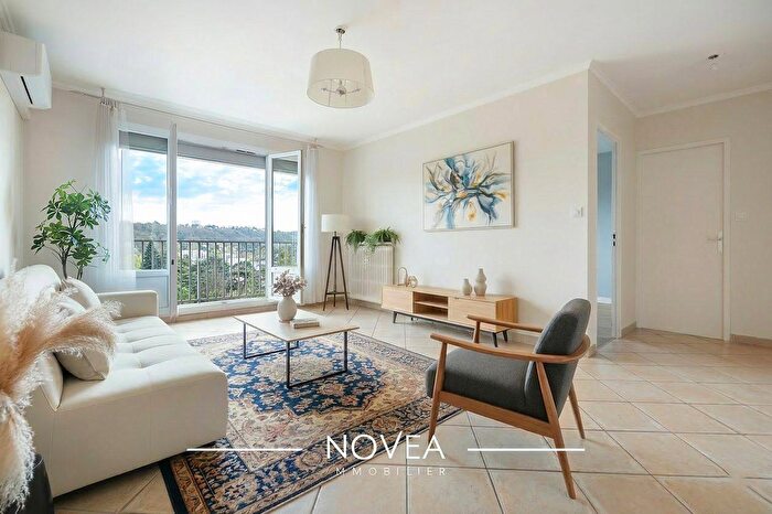 Appartement à vendre - Fontaines-sur-Saône - 3 pièces - 2 chambres