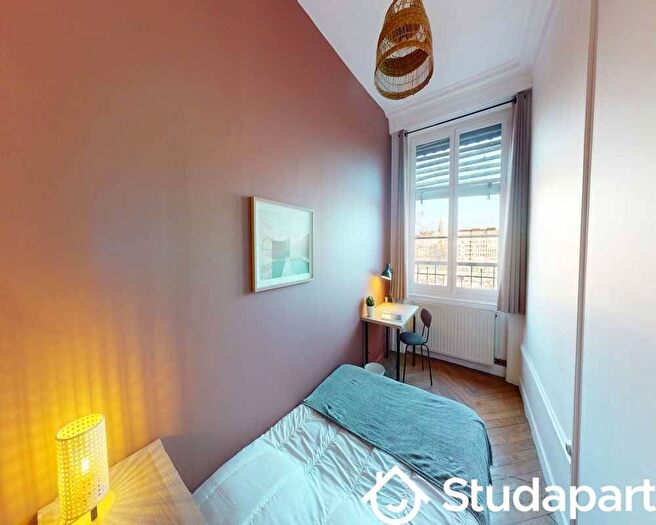 Appartement à louer - Vieux Lyon, Lyon ème arrondissement - 1 pièce - 1 chambre