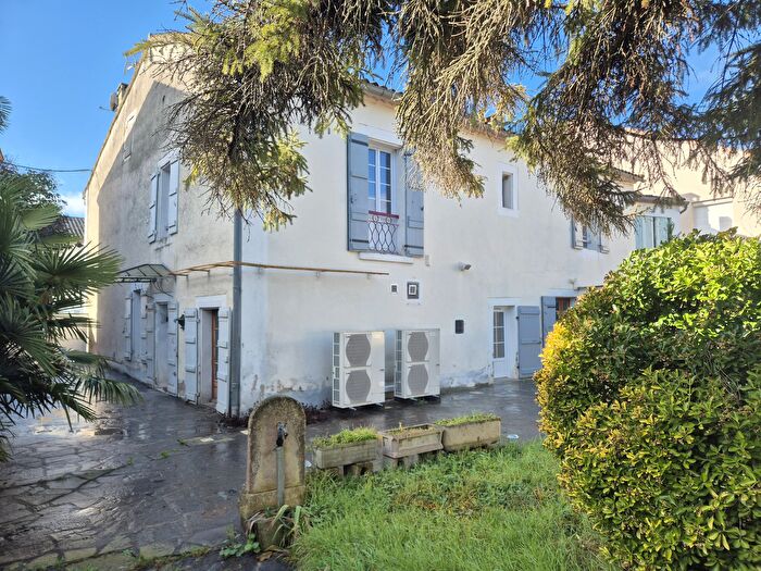 Maison à vendre - Moissac - 8 pièces - 7 chambres