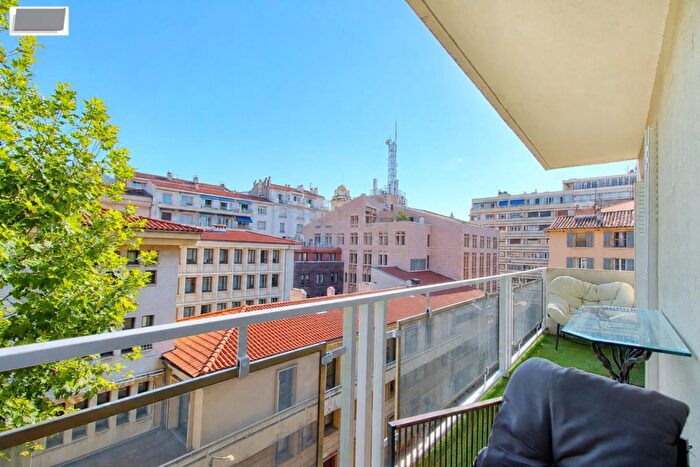 Toulon, Place d'Armes - Appartement 2 pièces à louer