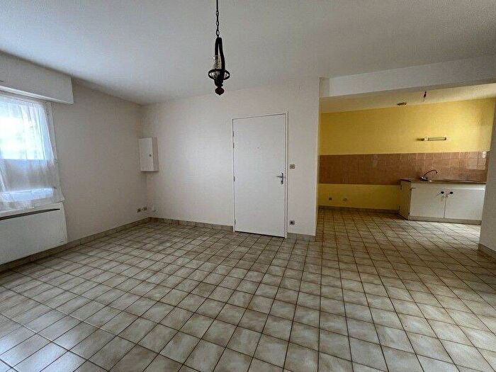 Appartement 2 pièces à Saint-Aignan, à louer