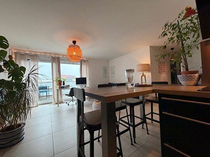 Appartement à louer - Hettange-Grande - 3 pièces - 2 chambres