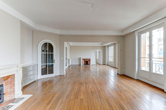 Appartement à vendre - Clermont-Ferrand, Vallières, Sallins, Poncillon - 6 pièces - 3 chambres