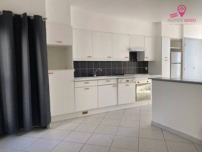 Croix Luizet, Villeurbanne : Appartement 3 pièces à louer