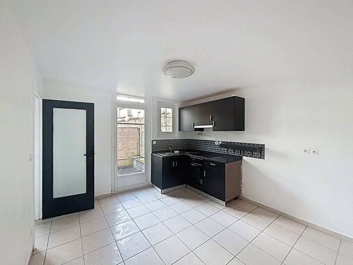 Appartement à louer - Leclerc-Centre Ouest, Brie-Comte-Robert - 3 pièces - 2 chambres