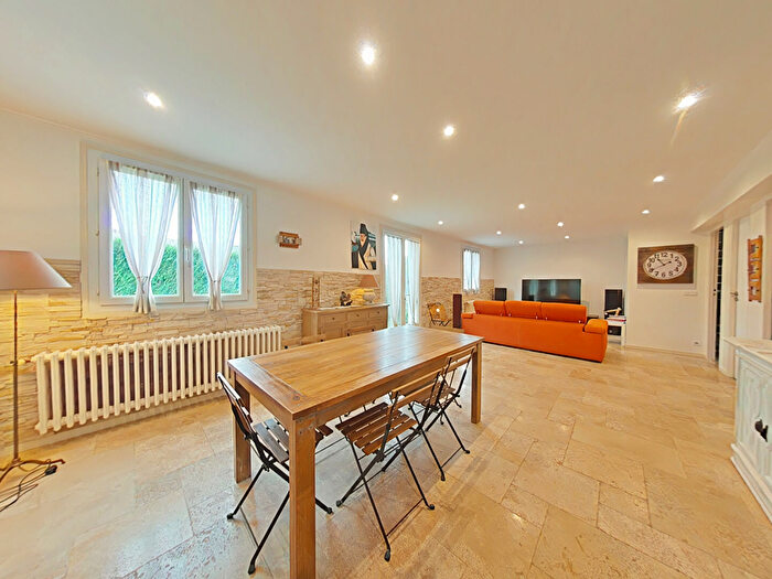 Fontenay-le-Fleury, Sables, Démènerie : Maison 6 pièces à vendre