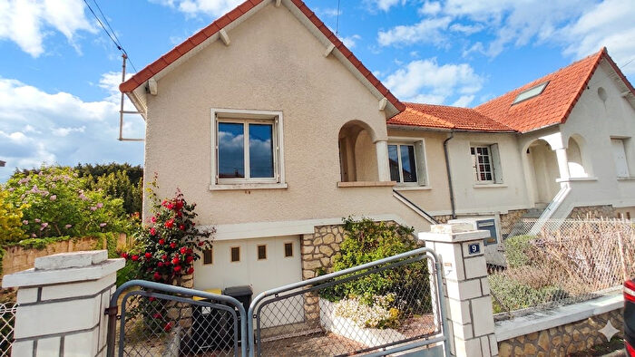 Châtellerault, Est : Maison 4 pièces à vendre