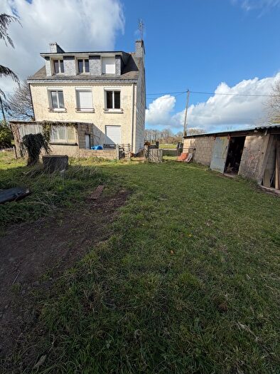 Maison à vendre - Le Croisty - 8 pièces - 6 chambres