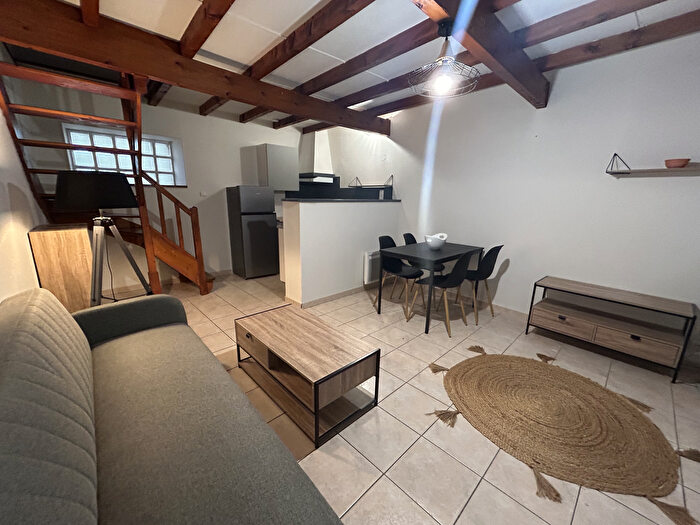 Maison 3 pièces à louer - Verzeille