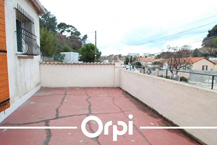 Maison à louer - Les Olives, Marseille ème - 2 pièces - 1 chambre