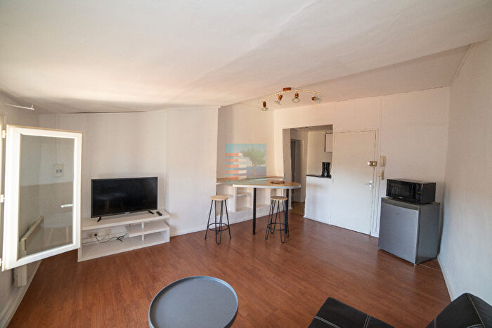 Appartement à louer - Narbonne, Cité - 2 pièces - 1 chambre