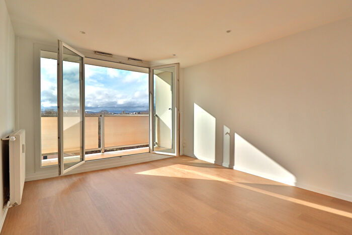 Appartement à vendre - Troyes, Charmilles - 3 pièces - 2 chambres