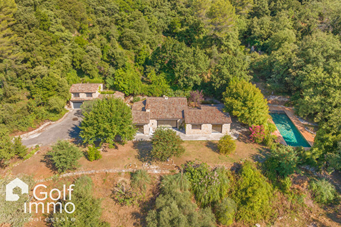 Maison à vendre - Le Tignet - 8 pièces - 4 chambres