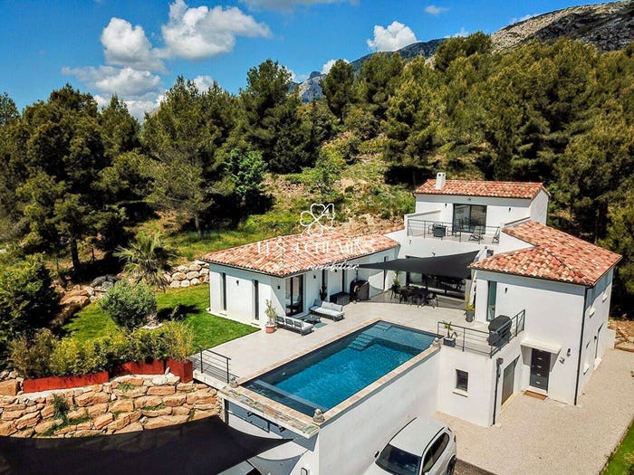 Maison 5 pièces à Puyloubier, à louer