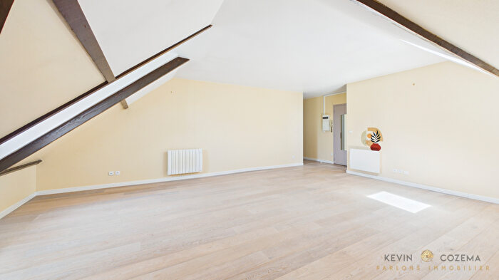 Corbeil-Essonnes, Centre-ville : Appartement 3 pièces à vendre