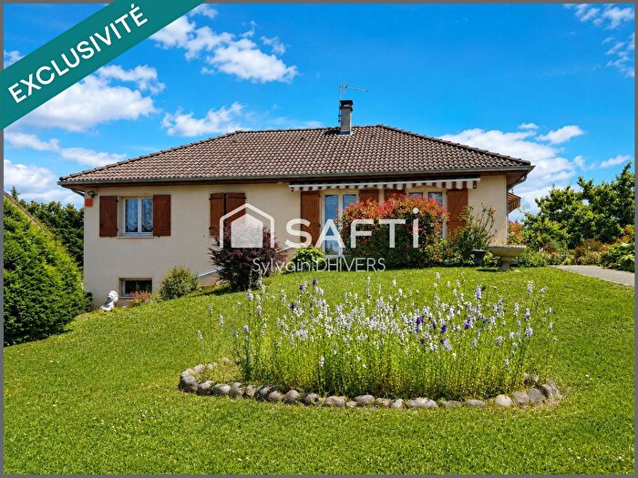 Maison 4 pièces à vendre à Saint-Victor-de-Morestel