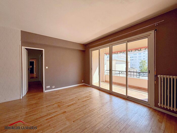 Appartement 4 pièces à louer - Périgueux, Centre-ville, La Gare, Saint-Martin