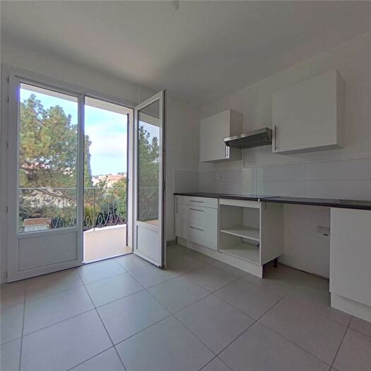 Appartement à louer - Nyons - 3 pièces - 2 chambres