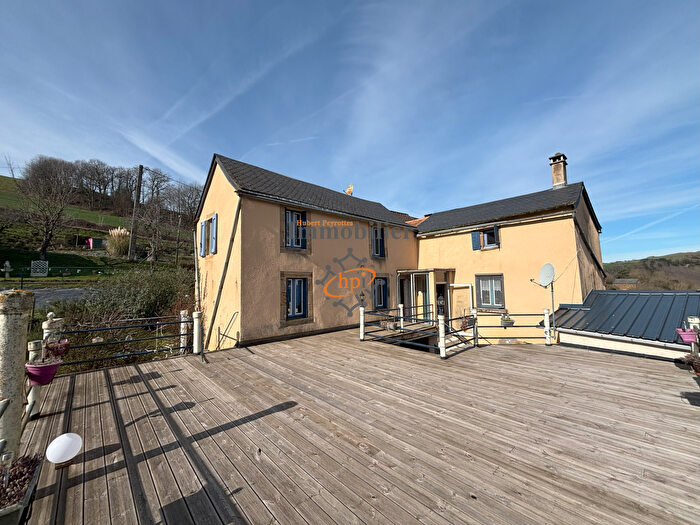 Maison à vendre - Coupiac - 4 pièces - 3 chambres