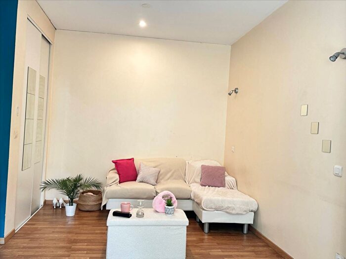 Appartement à louer - Guillotière, Lyon ème arrondissement - 1 pièce