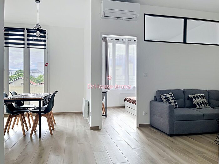 Grenoble, Ile Verte : Appartement 3 pièces à vendre