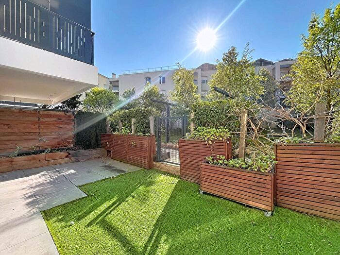 Appartement à louer - Croix Rousse Gros Caillou, Lyon ème arrondissement - 2 pièces - 1 chambre