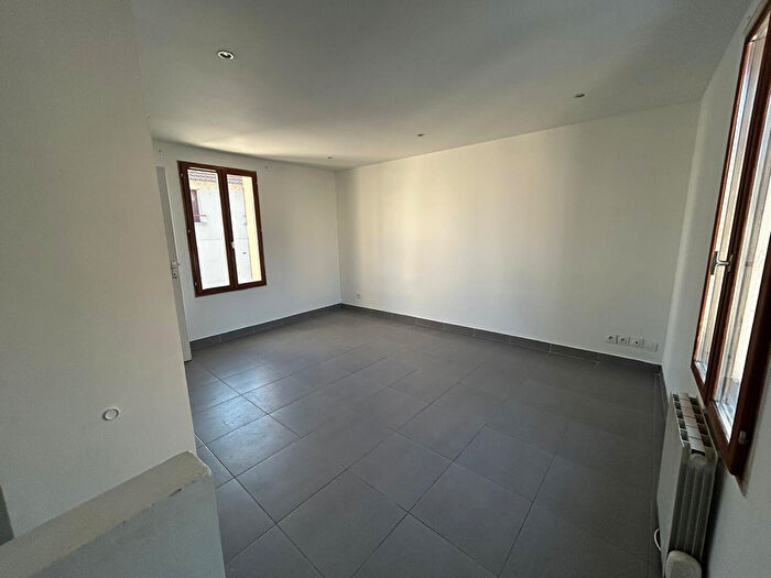 Fontenay-en-Parisis : Appartement 3 pièces à louer