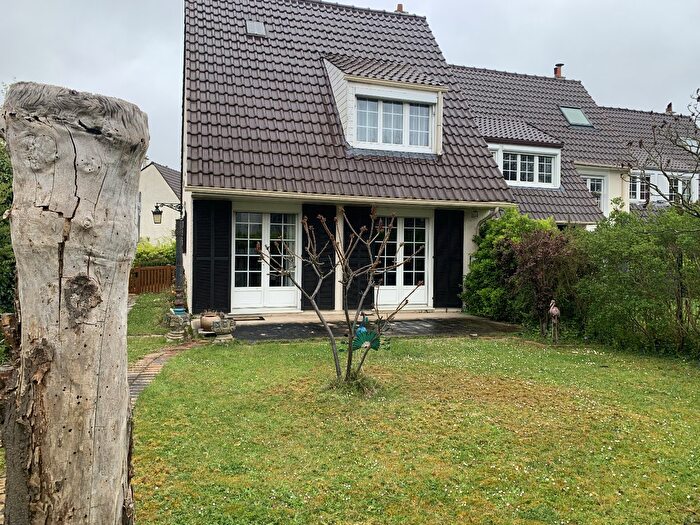 Maison à vendre - Breuillet - 6 pièces - 4 chambres