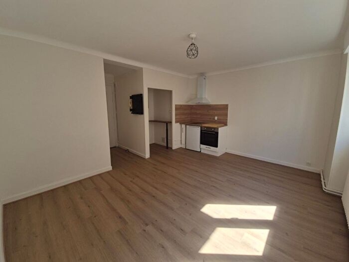 Nancy, Poincaré, Foch, Anatole France, Croix de Bourgogne - Appartement 2 pièces à louer