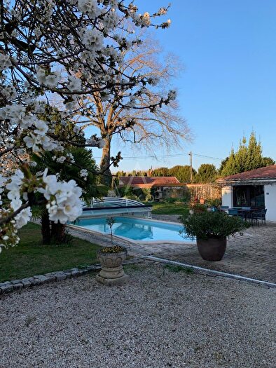 Maison à vendre - Plivot - 10 pièces - 4 chambres