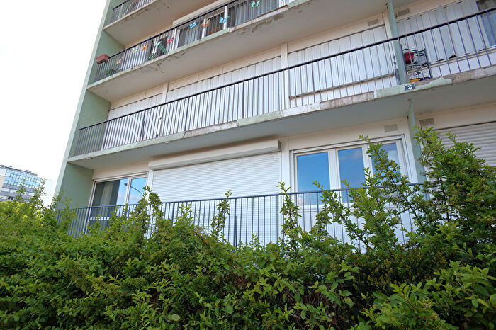 Appartement à vendre - Joigny - 3 pièces - 2 chambres