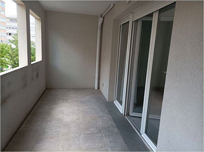 Appartement à louer - Centre Ville-Louis Blanc, Alès - 2 pièces - 1 chambre