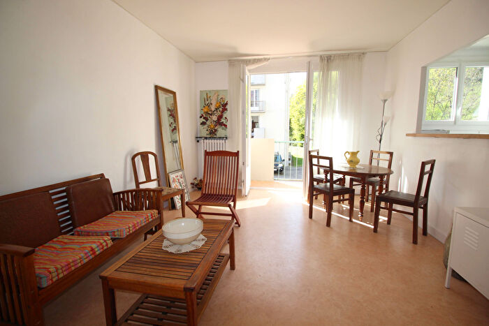 Appartement à vendre - Bagnères-de-Luchon - 3 pièces - 2 chambres