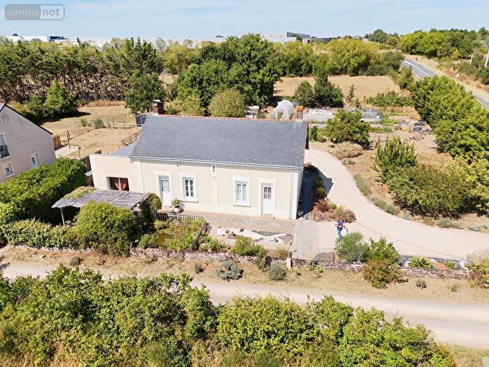 Saint-Germain-des-Prés : Maison 5 pièces à vendre