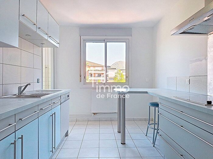Arc Vouvray-Gare-Chatillon, Valserhône - Appartement 4 pièces à louer