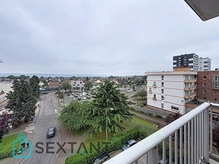 Appartement 3 pièces à Saint-Étienne-du-Rouvray, Langevin, Barbusse, Ruelle Danseuse, à vendre