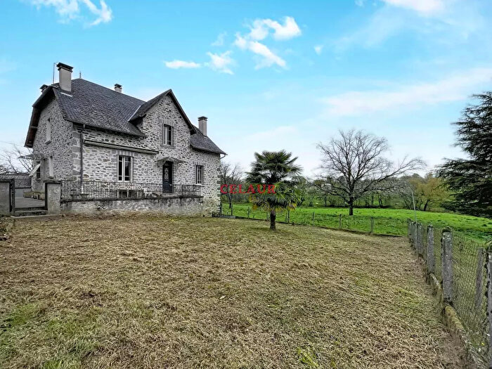 Maison à vendre - Cornil - 5 pièces - 4 chambres