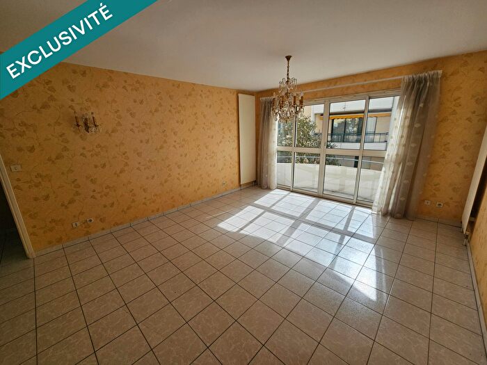 Appartement à vendre - Vichy, Thermal - 2 pièces - 1 chambre