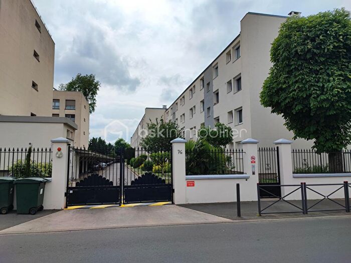 Appartement à vendre - Bry-sur-Marne, Centre-ville, Gare - 4 pièces - 2 chambres