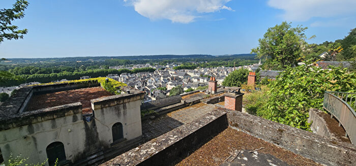 Maison à vendre - Chinon - 5 pièces - 4 chambres