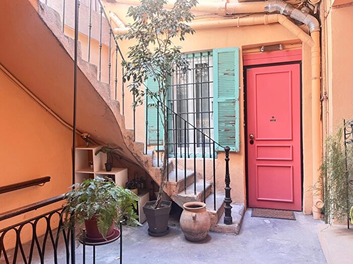 Appartement à louer - Nice, Le Port - 1 pièce