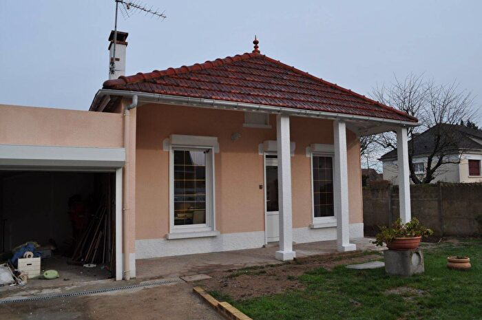 Maison à louer - Les Clayes-sous-Bois - 5 pièces - 4 chambres